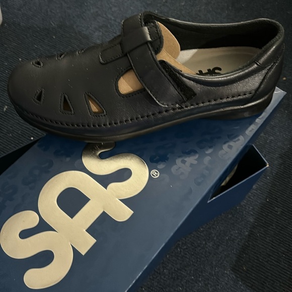SAS | Shoes | New Sas Walking Shoes Leather Navy | Poshmark